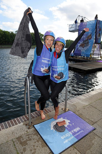 Sarah Lombardi & Aneta Sablik "Milka Charity Blobbing Event im Naturbad ...