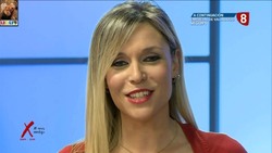 osofamosas - Bea Casado "La becaria",minis,piernas y escotes,el bombon ...